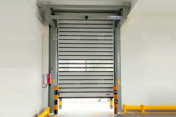 Rapid rise door installed by auto parts manufacturers - High speed door